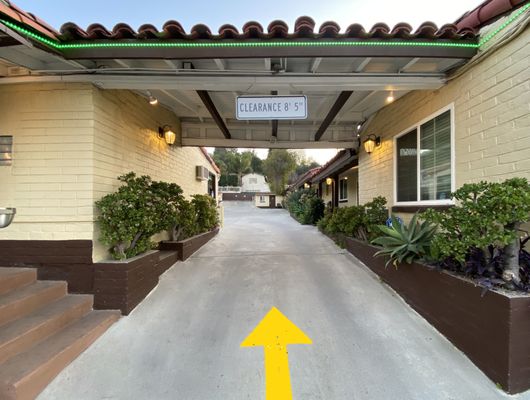 EL PATIO INN - Updated December 2025 - 73 Photos & 99 Reviews - 11466 ...