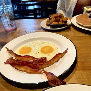 MAPLE LANDING - Updated August 2025 - 685 Photos & 608 Reviews - 5855 ...