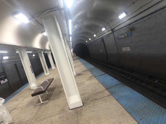 CTA - BLUE LINE CHICAGO STATION - Updated December 2025 - 11 Photos ...