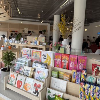 MOONA MOONO - Updated July 2025 - 47 Photos & 26 Reviews - 3048 ...