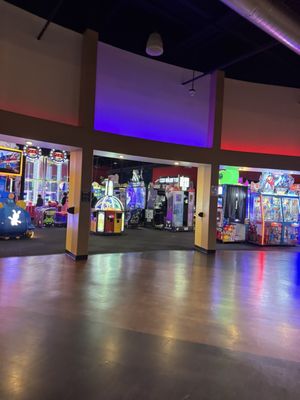 PINS ‘N POCKETS ENTERTAINMENT - Updated January 2026 - 544 Photos & 755 ...