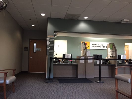 M HEALTH FAIRVIEW LAKES MEDICAL CENTER - Updated December 2025 - 16 ...