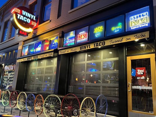 VINYL TACO - Updated October 2025 - 213 Photos & 259 Reviews - 520 1st ...