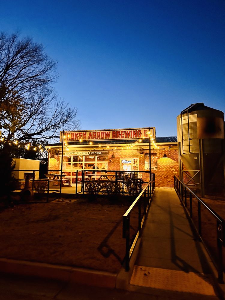 BROKEN ARROW BREWING COMPANY - Updated January 2026 - 77 Photos & 37 ...
