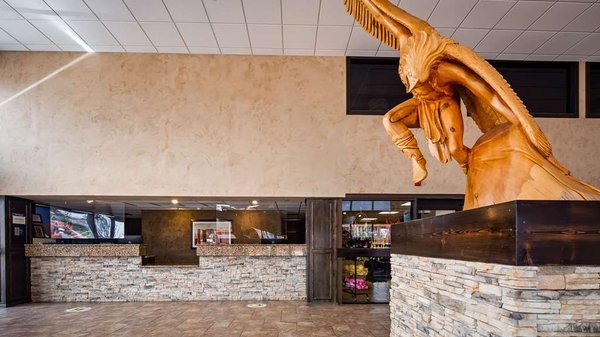 BEST WESTERN PLUS RATON HOTEL - Updated December 2025 - 219 Photos & 87 ...