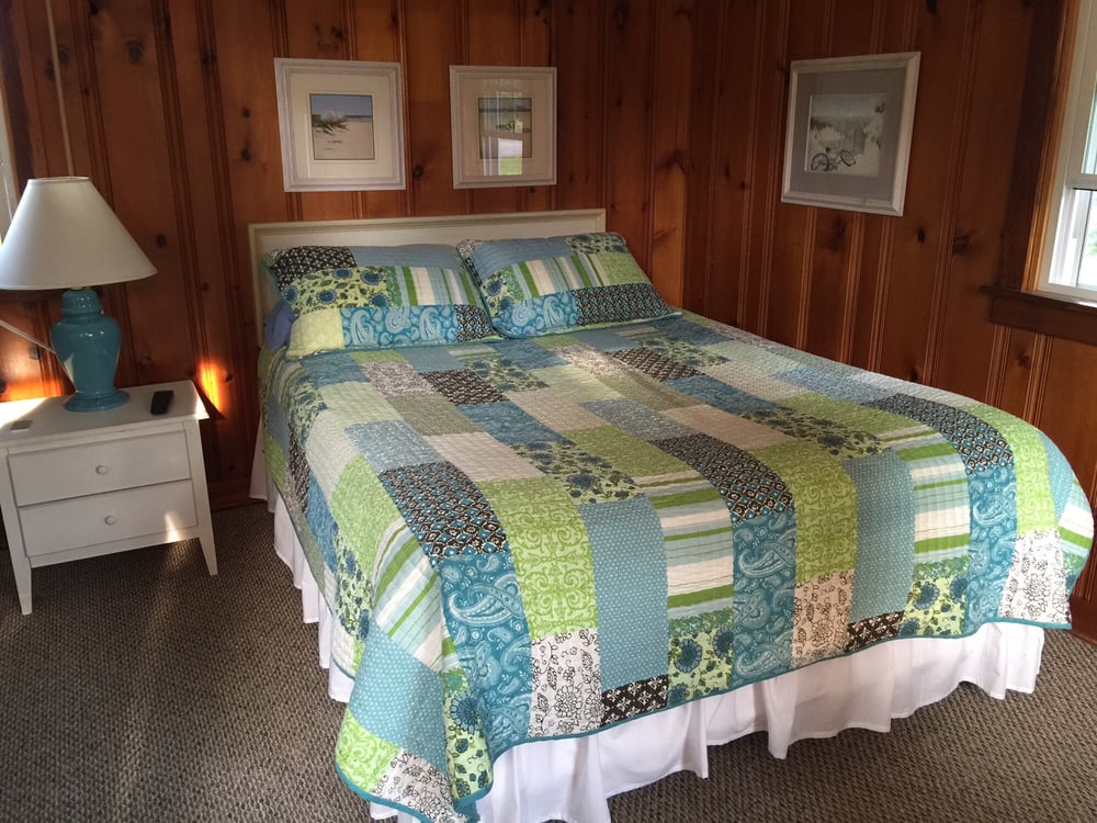 PINES MOTEL ON LAKE ERIE - Updated October 2025 - 10684 W Lake Rd ...