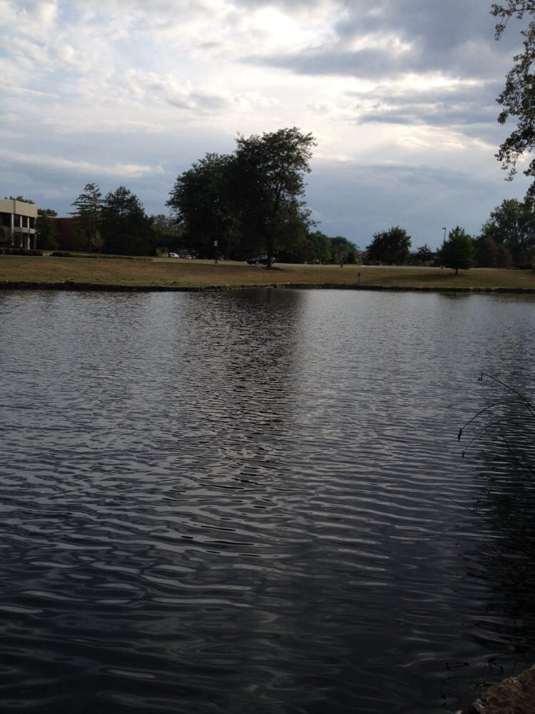 BALL STATE DUCK POND - Updated January 2026 - 1600 N McKinley Ave ...