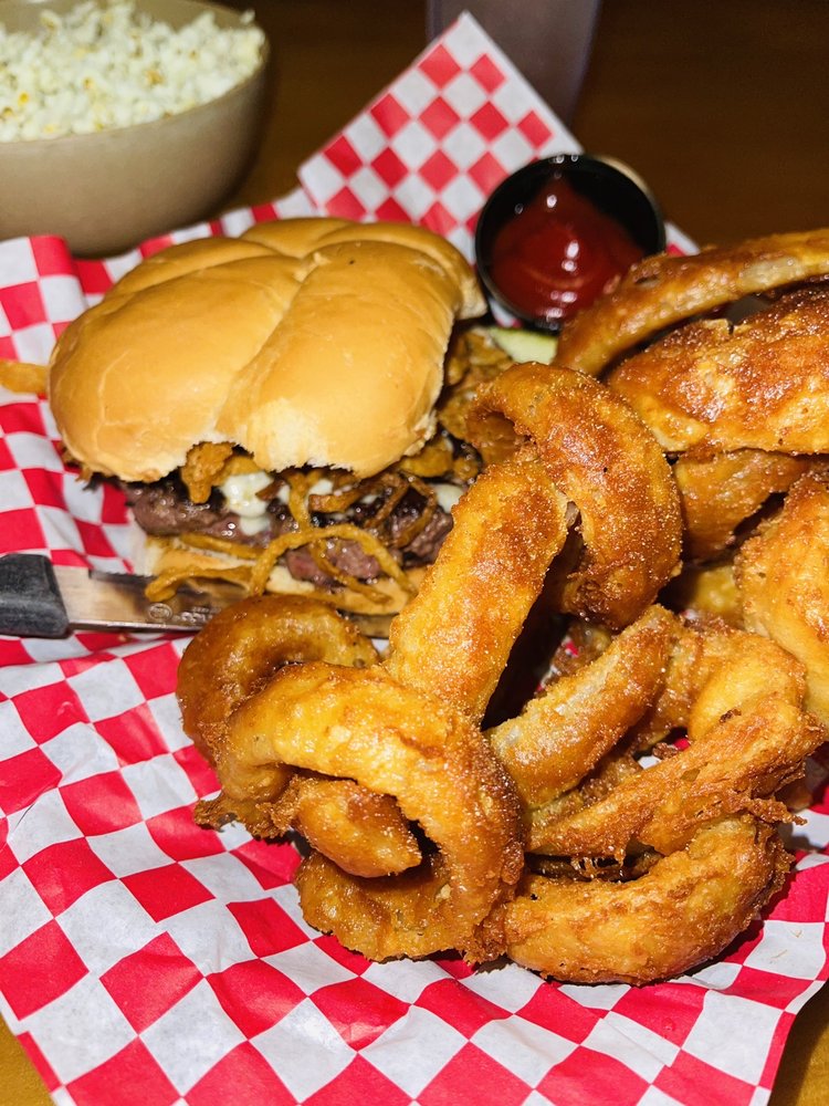 NEWT’S NORTH - 86 Photos & 165 Reviews - 5231 E Frontage Rd Hwy 52 ...