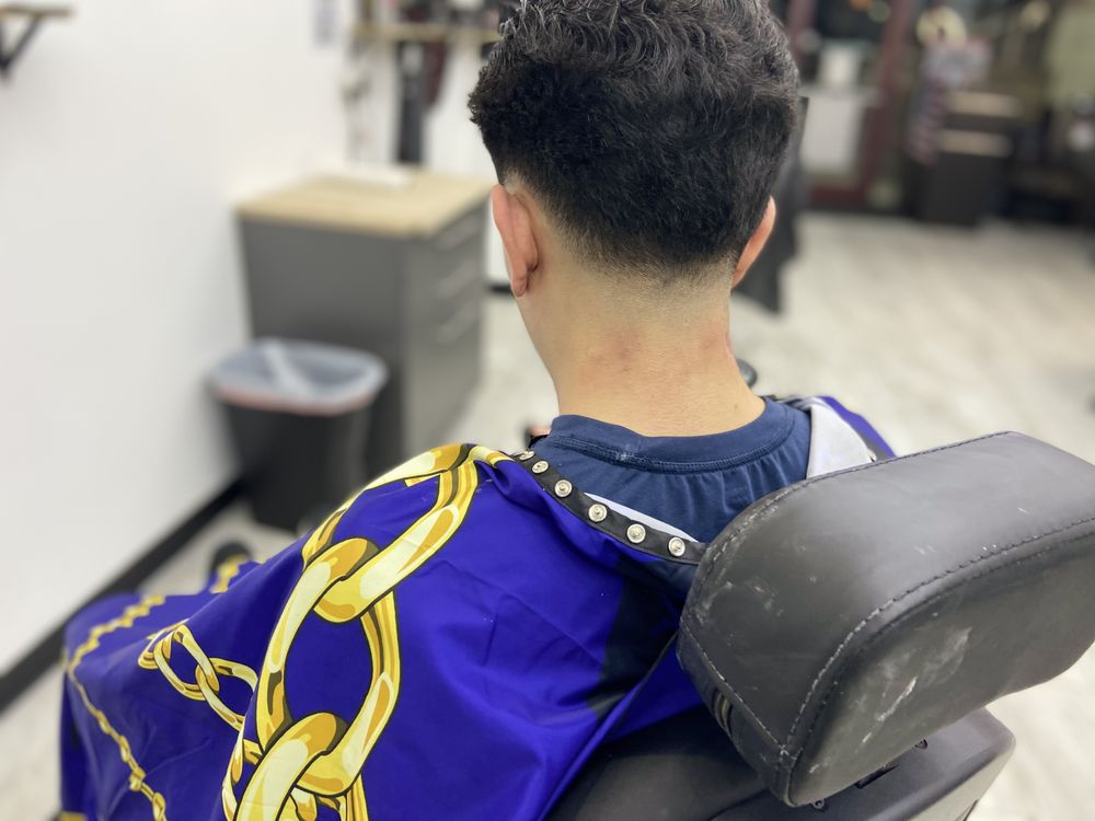SPINNINCUTZ - Updated April 2025 - Request an Appointment - 13 Photos ...