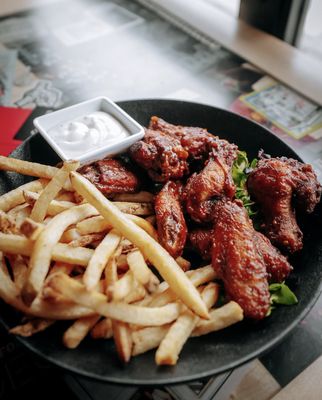 BURT’S BAR LONDON - Updated December 2025 - 629 Richmond Street, London ...