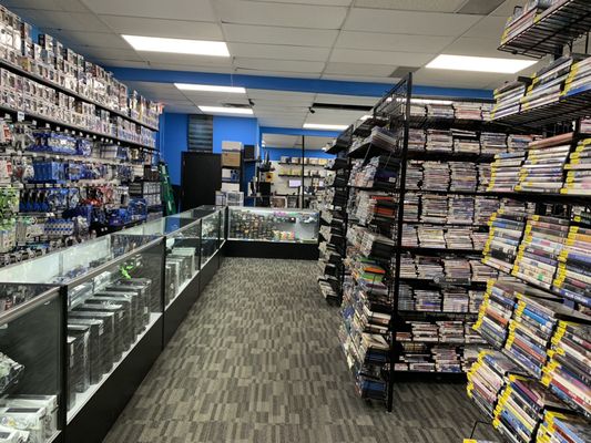 DISC REPLAY MOVIES MUSIC & GAMES - Updated March 2025 - 11 Photos & 24 ...