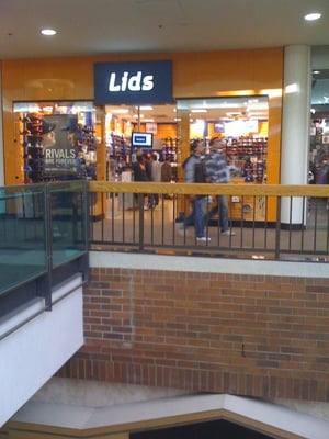 LIDS - Updated August 2024 - 33 Reviews - 3230 Glendale Galleria ...