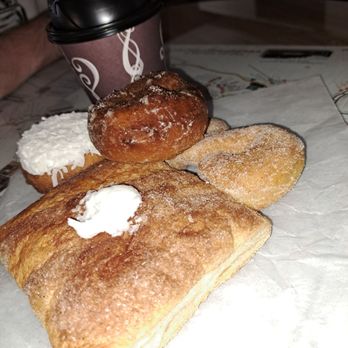 DONUT FRIAR - Updated April 2025 - 431 Photos & 535 Reviews - 634 Pkwy ...