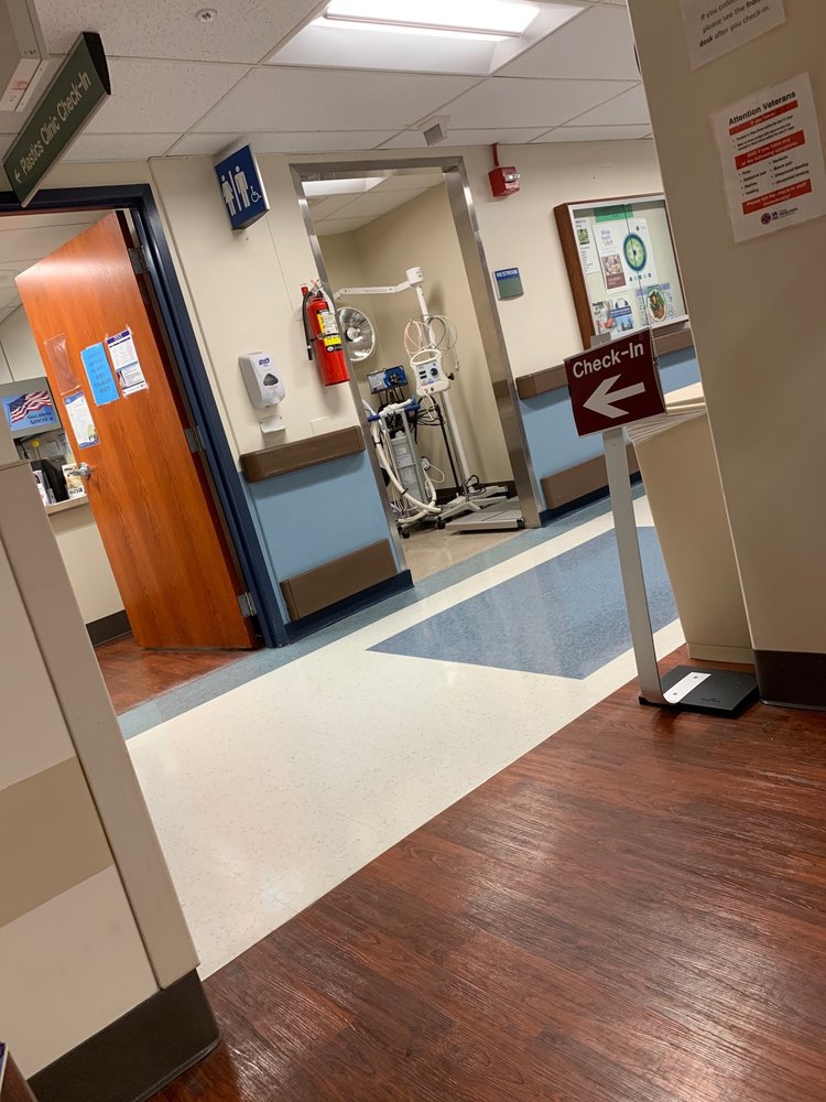 RICHARD L ROUDEBUSH VA MEDICAL CENTER - 15 Reviews - 1481 W 10th St ...