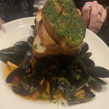 SALT FACTORY PUB - Updated October 2025 - 489 Photos & 597 Reviews ...