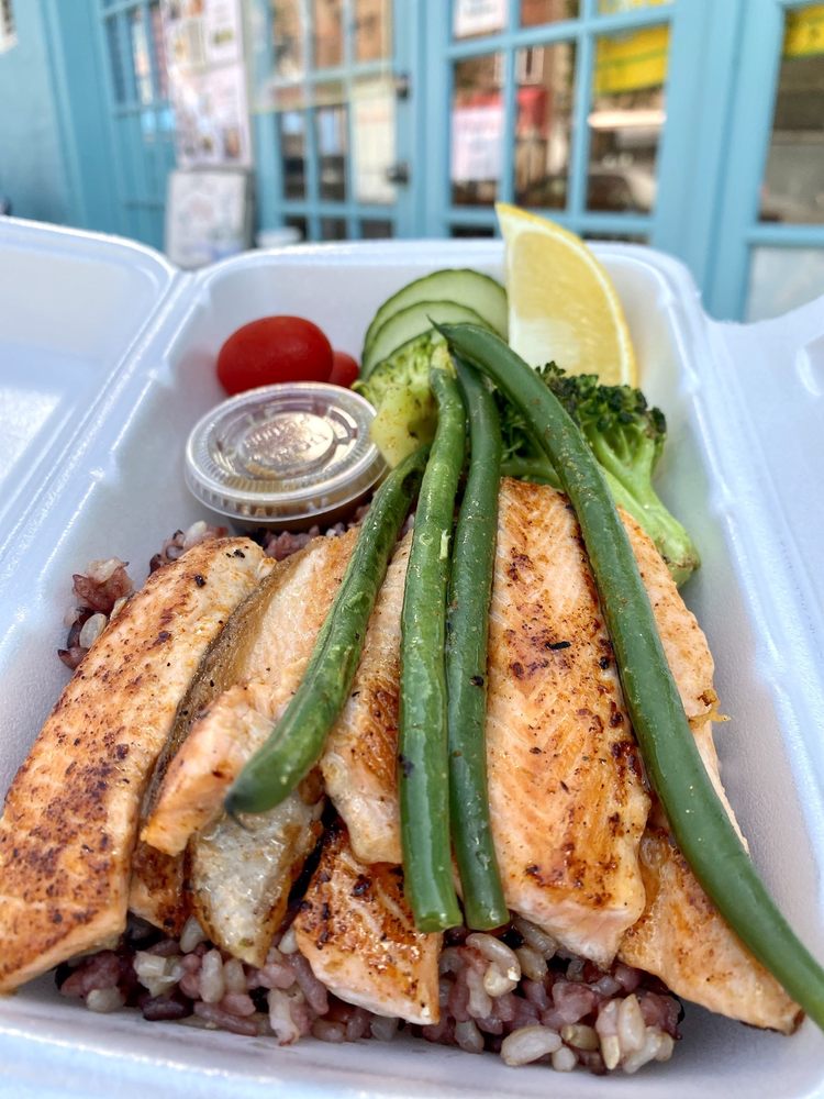 THE FISH STORE & SANDWICHES - Updated July 2024 - 133 Photos & 155 ...