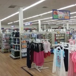 TREASURE HUNT LIQUIDATORS - Updated July 2025 - 26 Photos & 14 Reviews ...