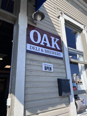 OAK DELI & BREWERY - Updated January 2026 - 31 Photos & 44 Reviews ...
