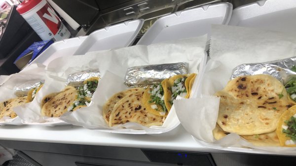 SALMEX PUPUSERIA Y TAQUERIA - Updated December 2025 - 14 Photos - 401 E ...