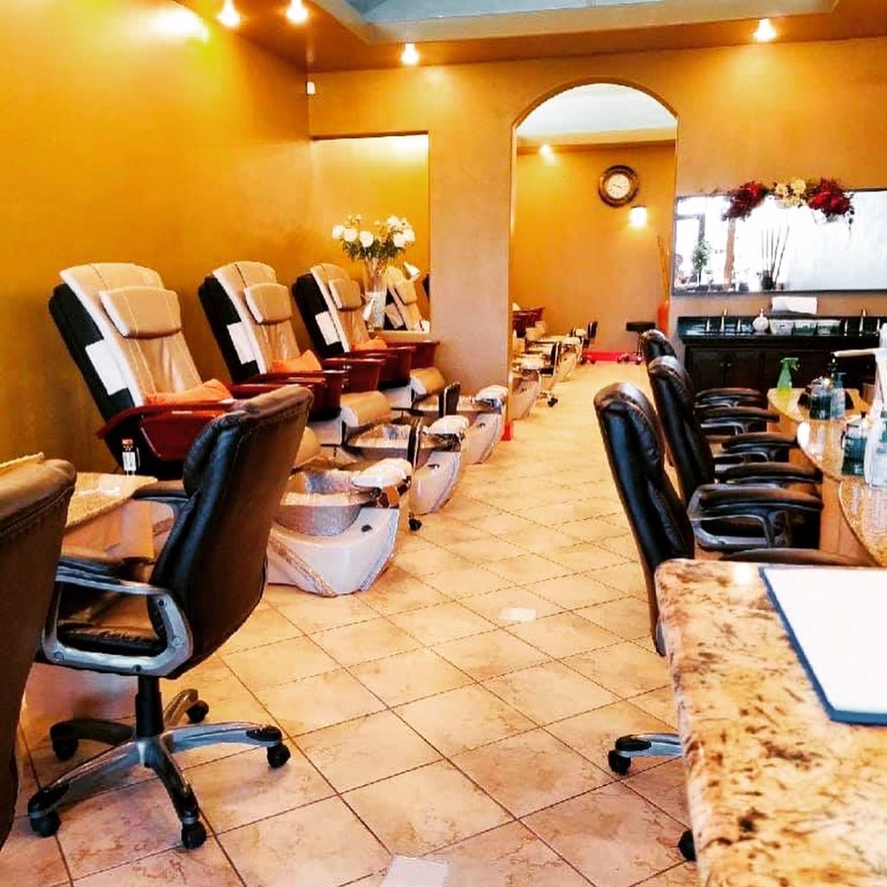 UPSCALE NAILS & SPA - 55 Photos & 43 Reviews - 5035 Hwy 6 N, Houston ...