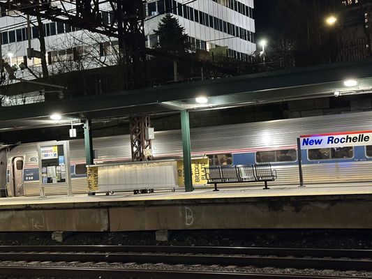 NEW ROCHELLE METRO-NORTH RAILROAD STATION - Updated May 2024 - 21 ...