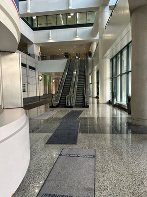 USPS - Updated September 2025 - 111 Photos & 149 Reviews - 433 W ...