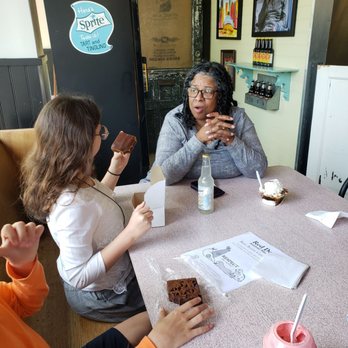 LICKITY SPLIT FROZEN CUSTARD & SWEETS - Updated September 2024 - 171 ...