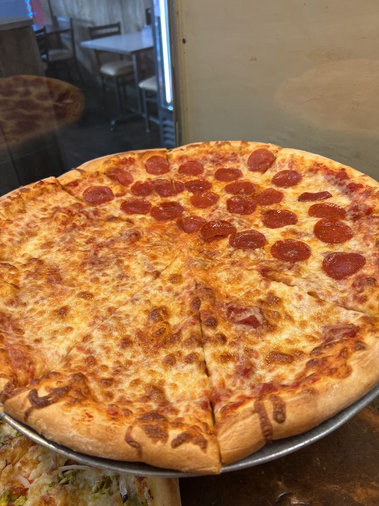 CARLITO’S PIZZA PIES AND WINGS - Updated December 2025 - 7252 State ...