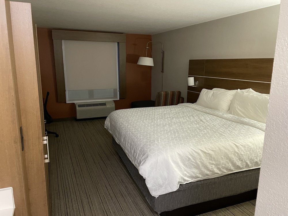 HOLIDAY INN EXPRESS & SUITES ROME - Updated July 2025 - 30 Photos & 13 ...