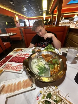 OMBU HOT POT - Updated August 2024 - 27 Photos & 16 Reviews - 11460 ...