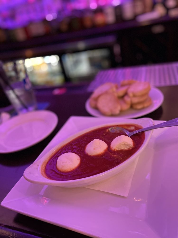 Crazy Fox Bar and Grille, Illinois | Roadtrippers