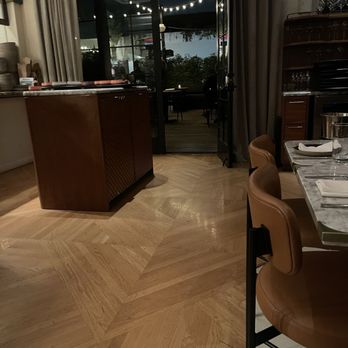 LADYHAWK - Updated December 2024 - 292 Photos & 157 Reviews - 623 North ...