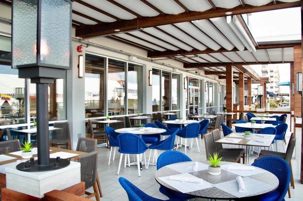 MAHI’S - 392 Photos & 242 Reviews - 615 Atlantic Ave, Virginia Beach ...