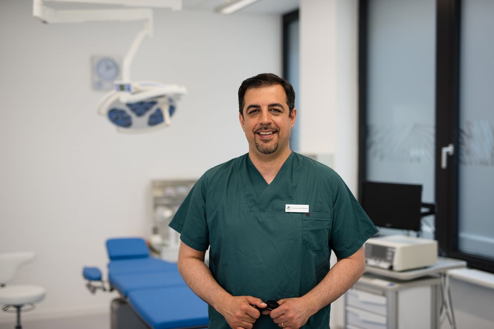 DR. MED. AFSHIN MOHEB - Updated April 2024 - Dammtorwall 7 A, Hamburg ...