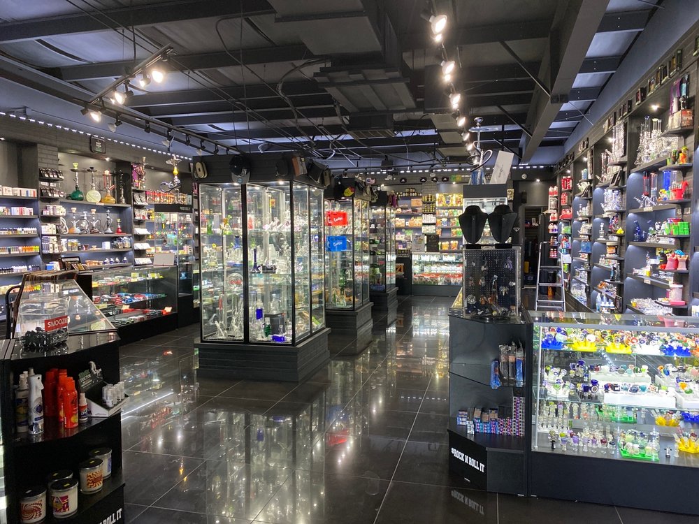 ROCK N ROLL IT SMOKE AND VAPE SHOP - Updated May 2024 - 55 Photos & 58 ...