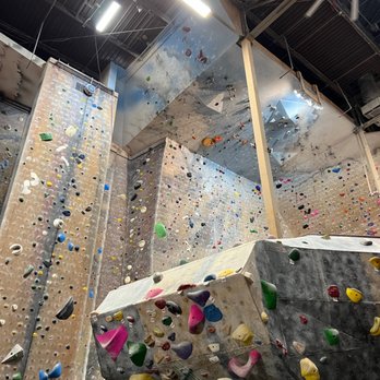 ROCKQUEST CLIMBING CENTER - Updated September 2025 - 41 Photos & 37 ...