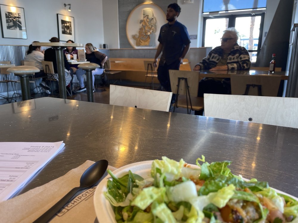 CHIPOTLE MEXICAN GRILL - Updated October 2024 - 142 Photos & 164 ...