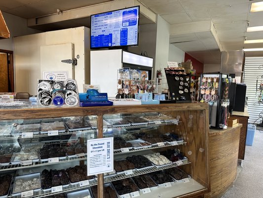 BLUE SHELL’S SWEETS & TREATS - Updated December 2025 - 29 Photos & 32 ...