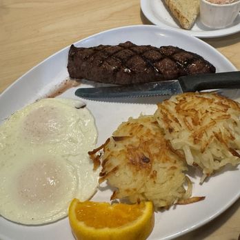 TWO CHICKS - Updated August 2024 - 2174 Photos & 2106 Reviews - 752 S ...