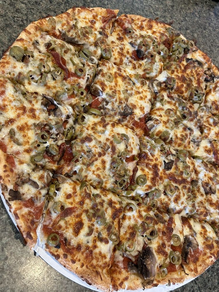 RICHARDS PIZZA - Updated December 2025 - 25 Photos & 47 Reviews - 495 ...