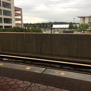 LARGO TOWN CENTER METRO STATION - 13 Reviews - 9000 Lottsford Rd, Largo ...