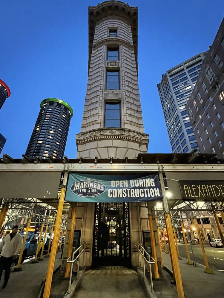 MARINERS TEAM STORE - Updated September 2025 - 29 Photos & 16 Reviews ...