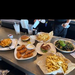 TRULAND BURGERS & GREENS - Updated September 2025 - 500 Photos & 607 ...