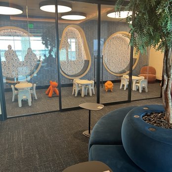 CHASE SAPPHIRE RESERVE LOUNGE - Updated July 2025 - 131 Photos & 34 ...