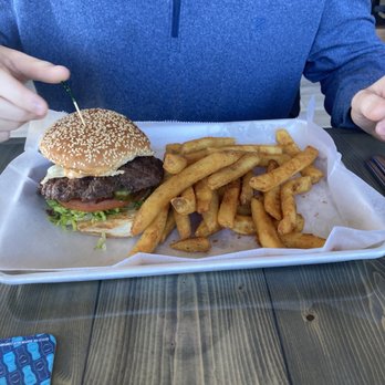 THE TREE BAR AND LOUNGE - Updated September 2024 - 48 Photos & 27 ...