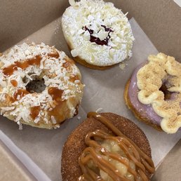 DESERT DONUTS - Updated March 2025 - 411 Photos & 481 Reviews - 3134 W ...