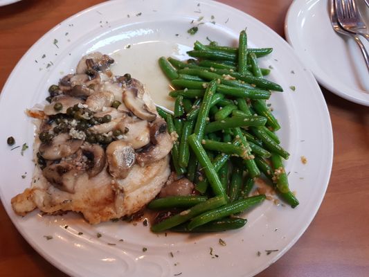 THE ROAD TOAD - Updated September 2025 - 26 Photos & 55 Reviews - 2726 ...