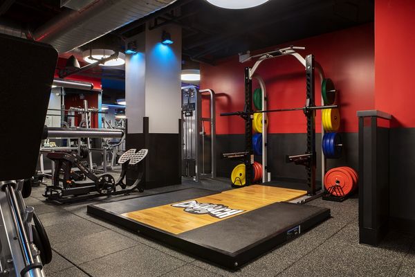 CRUNCH FITNESS - MIDTOWN EAST - Updated October 2025 - 32 Photos & 13 ...