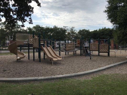 MILROY PARK - Updated January 2026 - 10 Photos - 1205 Yale St, Houston ...
