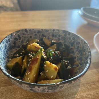 MOMS - 118 Photos & 85 Reviews - 190 Keawe St, Hilo, Hawaii - Japanese ...